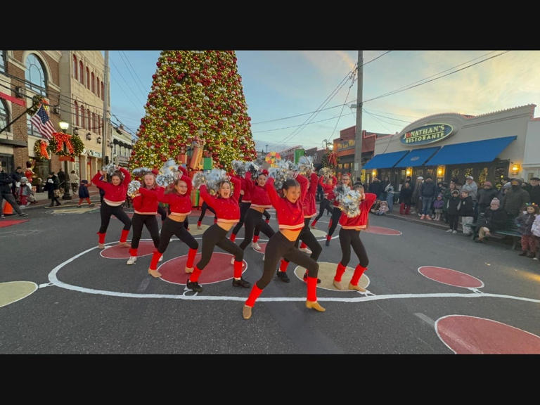 Elwood Middle School kickline dazzles at Huntington Holiday Spectacular