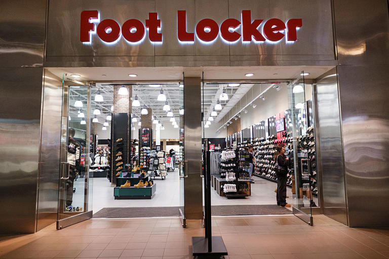 Retailers and restaurants that have already announced closures for 2026