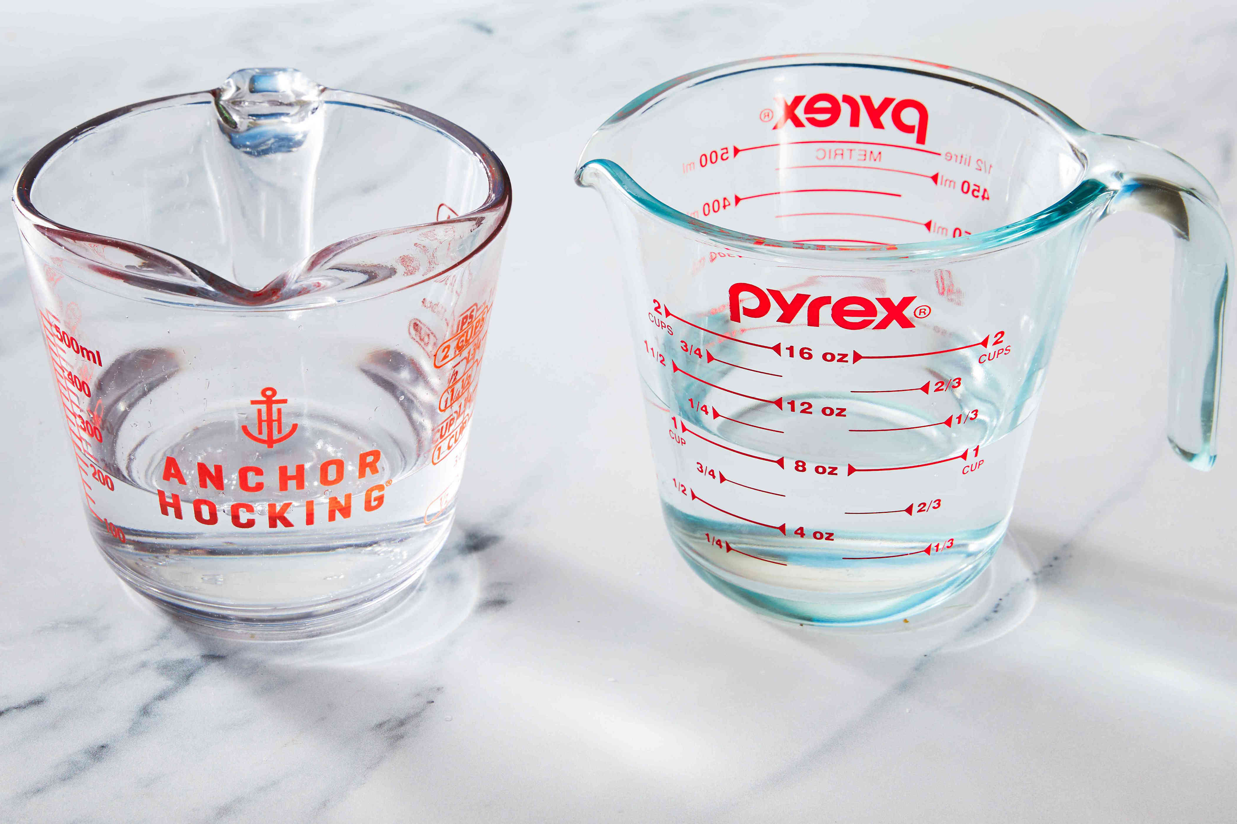 How Pyrex and Anchor Hocking glassware are different