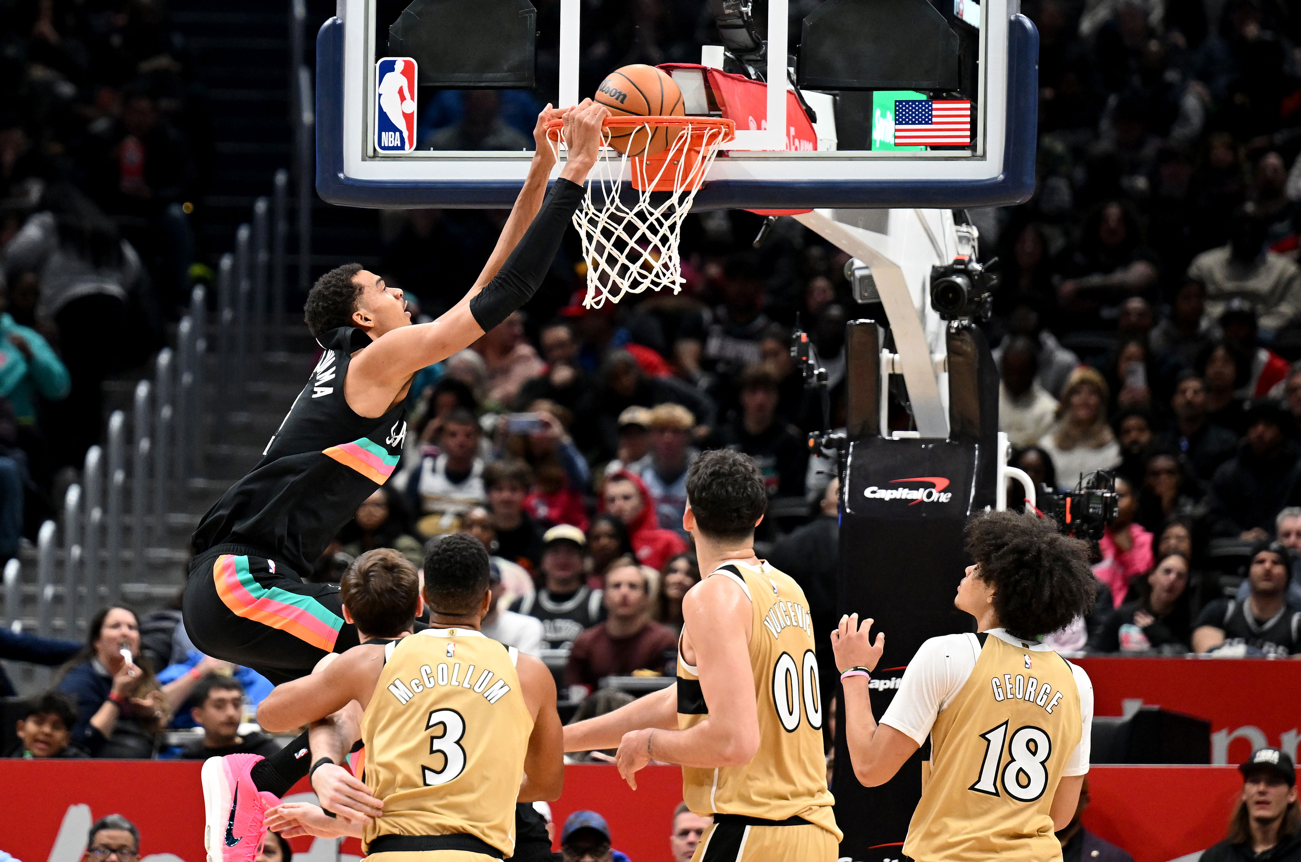 Victor Wembanyama is playing limited minutes and the Spurs are ...