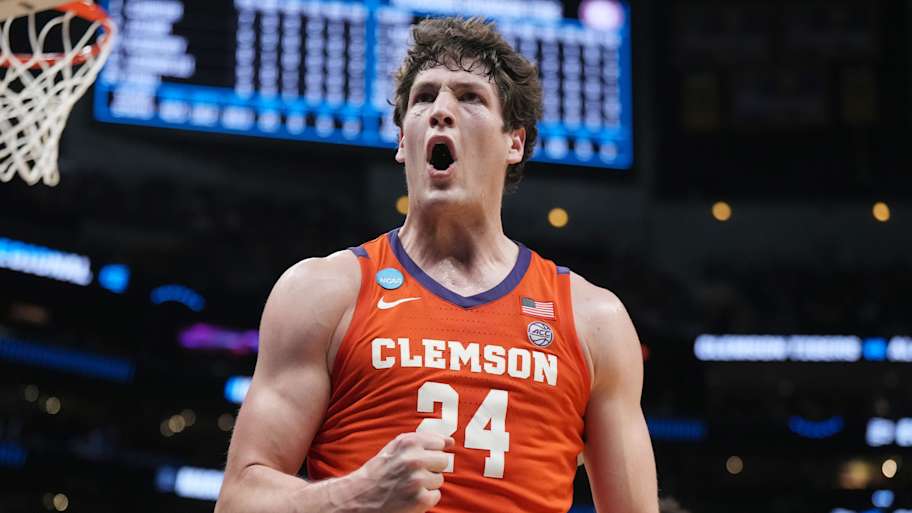 Former Clemson star inks two-way deal with NBA team