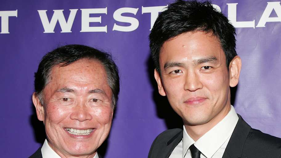 Comparing Star Trek's beloved Mr. Sulu actors (George Takei & John Cho)