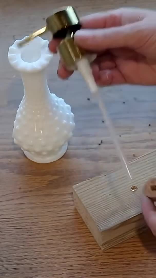 Everyone will be running to the thrift store after seeing these jaw ...