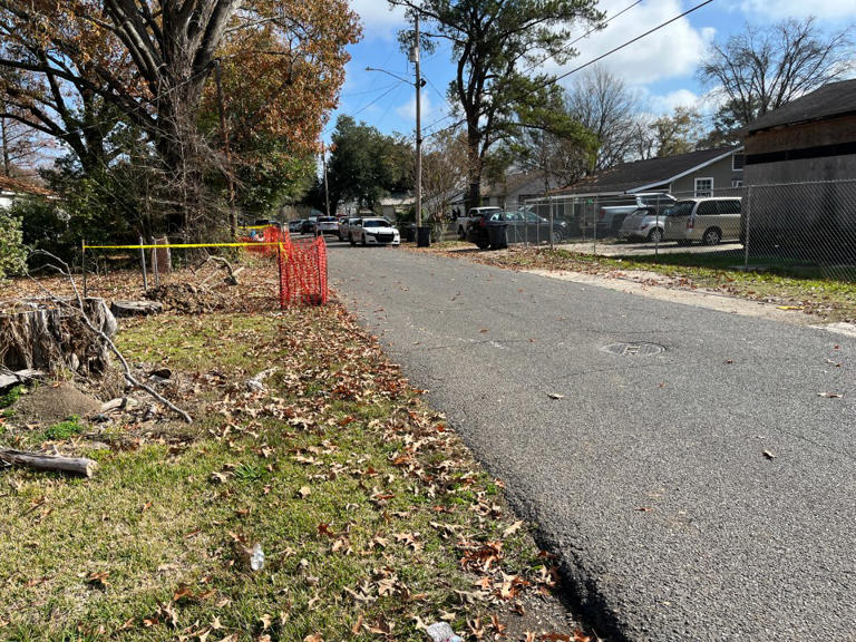 Police: Christmas Eve shooting in Baton Rouge leaves 15-year-old hurt