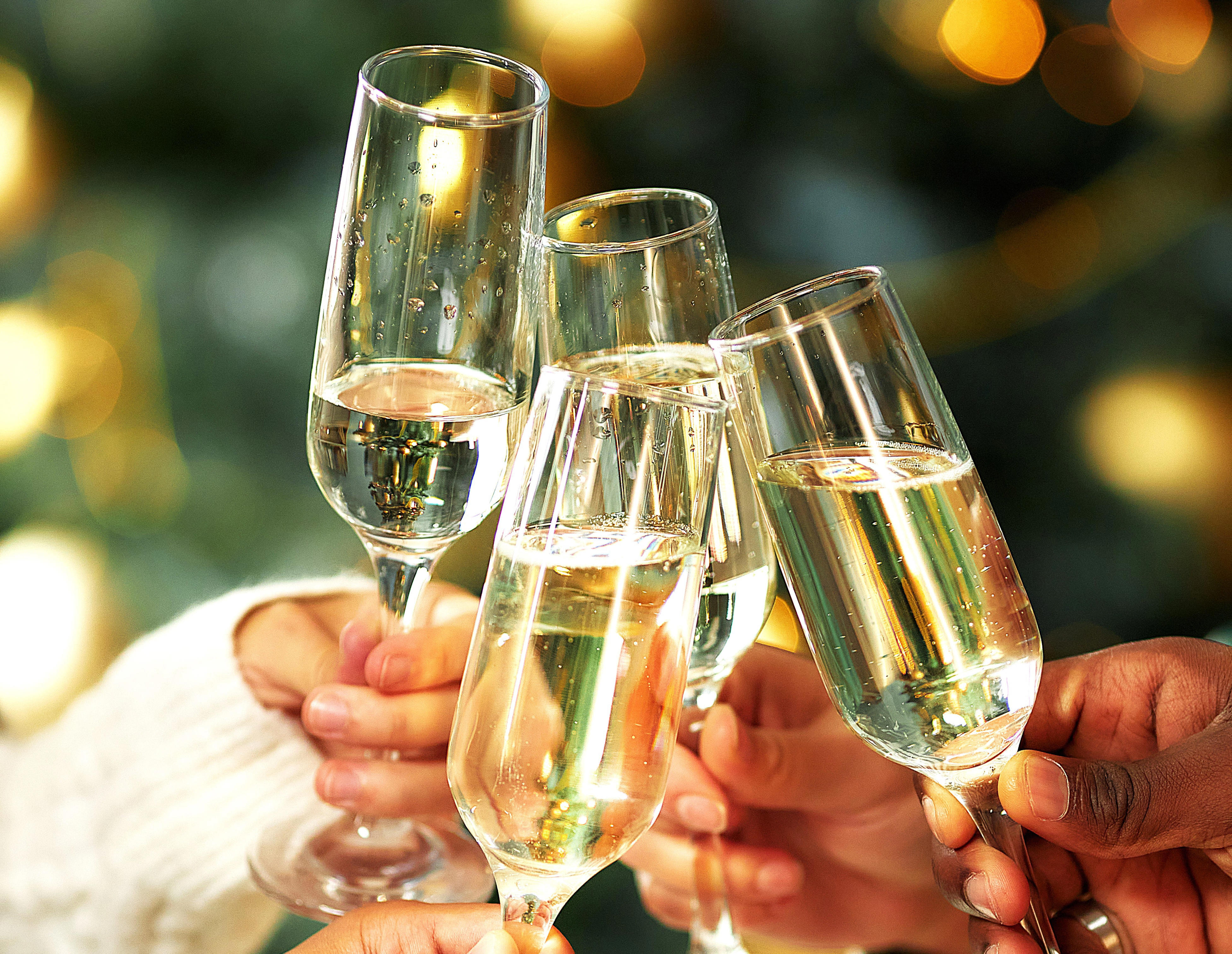 Which Reno, Tahoe restaurants are open on New Year's Eve 2025?