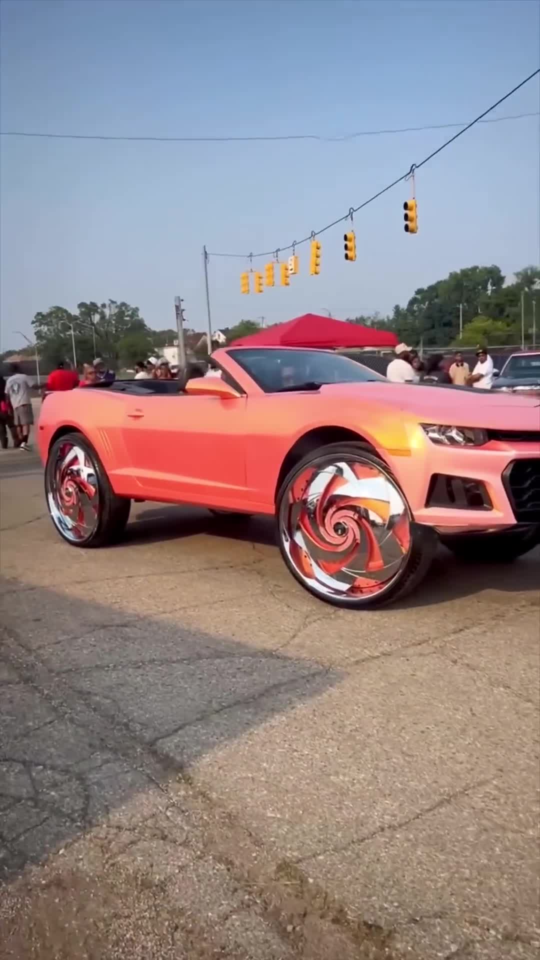Chevy Box on 34’s And Camaro Vert on 32’s Floaters Pullin up to Carshow