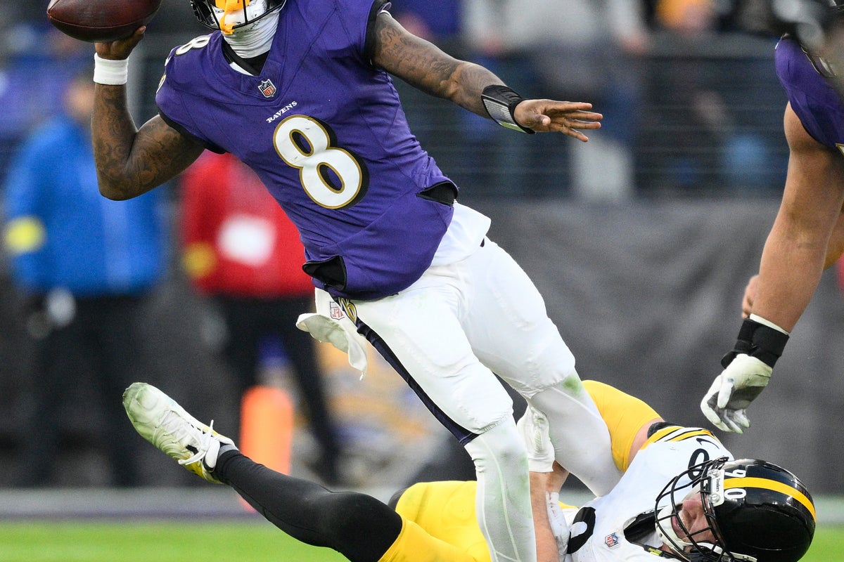 El estelar defensivo de Steelers TJ Watt regresa a los entrenamientos ...