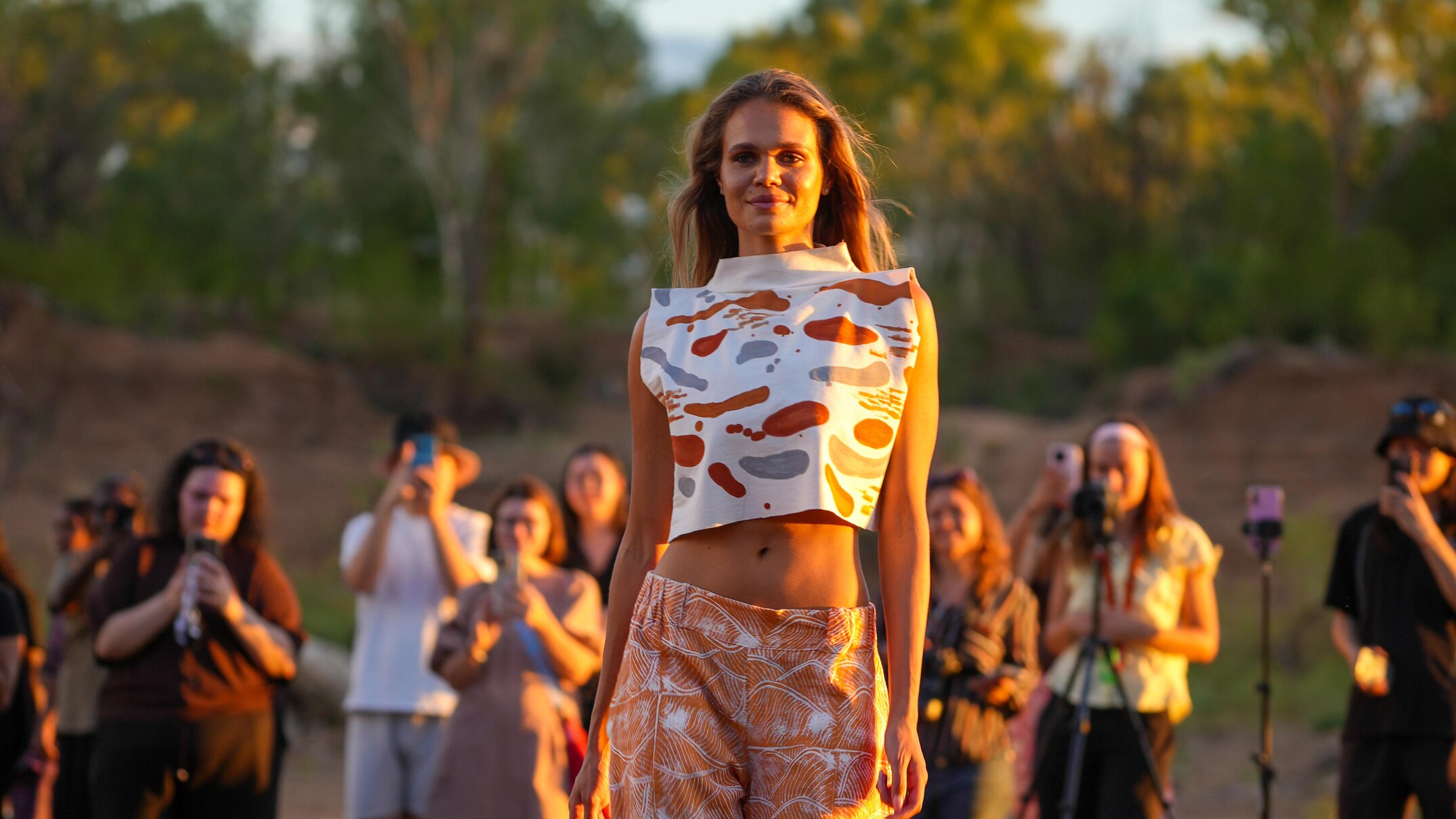 Australia's 'outback fashion capital' promotes healing through fashion