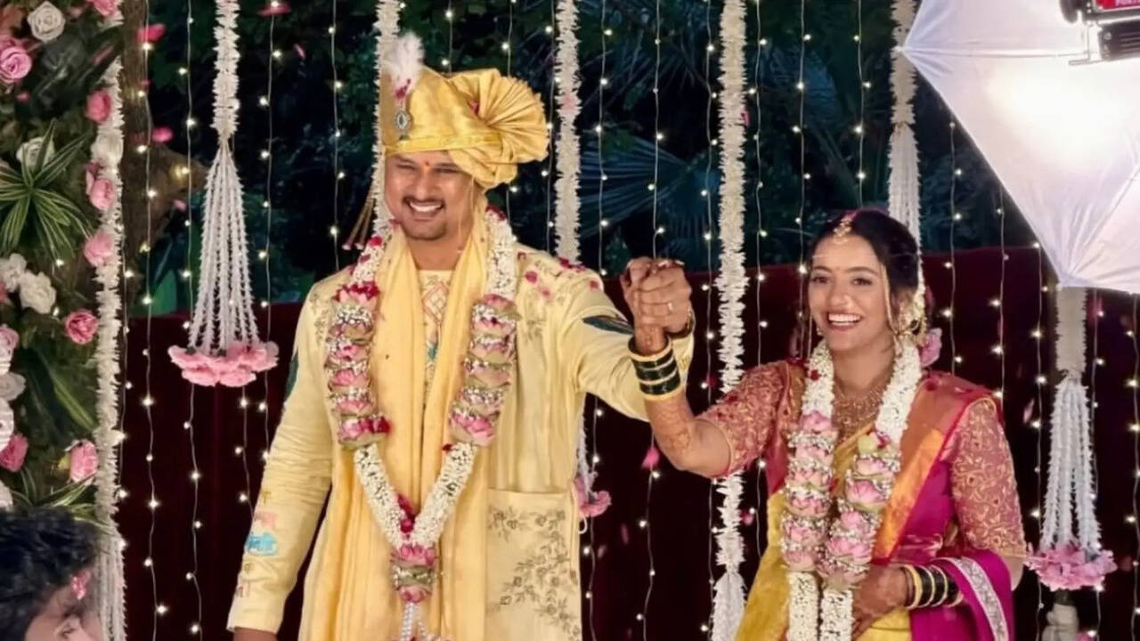 Jay Dhudhane from Bigg Boss Marathi 3 ties the knot with social media ...