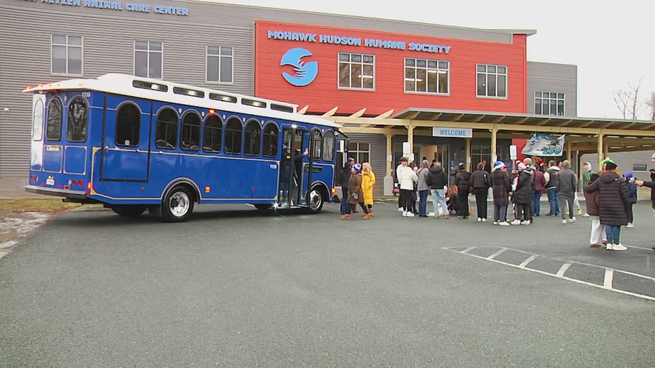 Hundreds donate pet supplies to Mohawk Hudson Humane Society