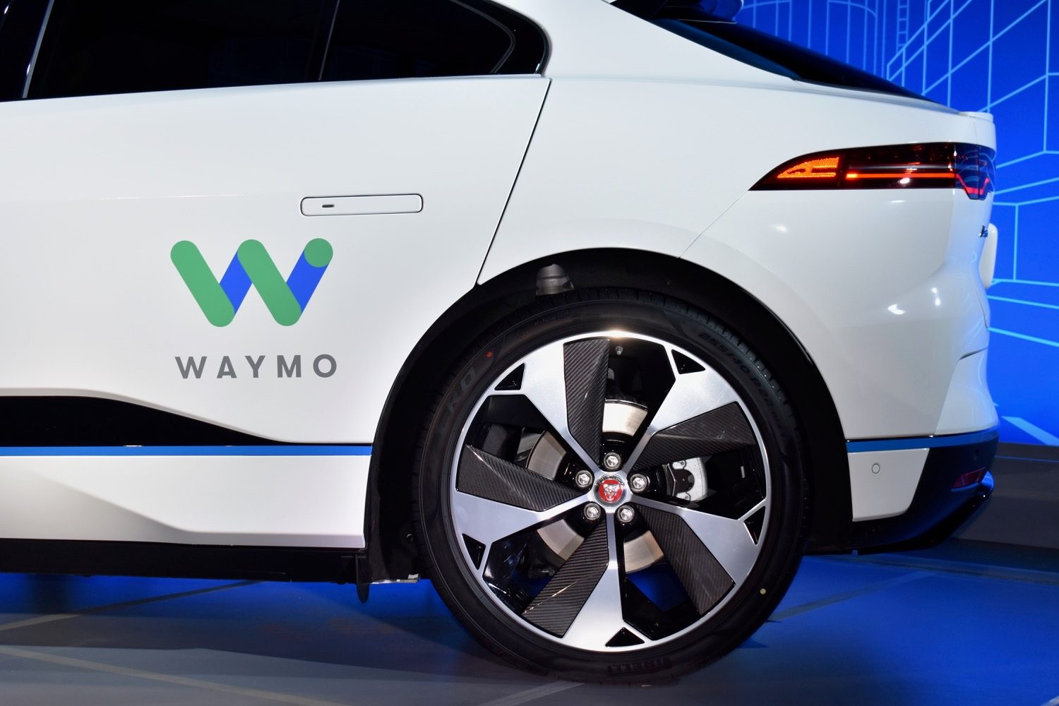 Waymo’s robotaxis didn’t know what to do when a city’s traffic lights ...