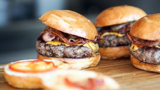 What fast food and bars near you are surprisingly open on Christmas Day ...