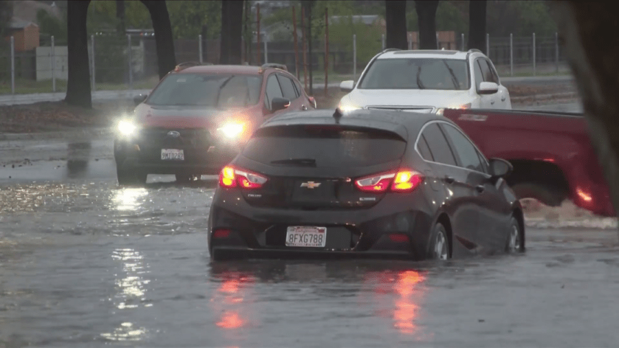 'Chaotic day': Heavy rains cause high call volume for Fresno first ...