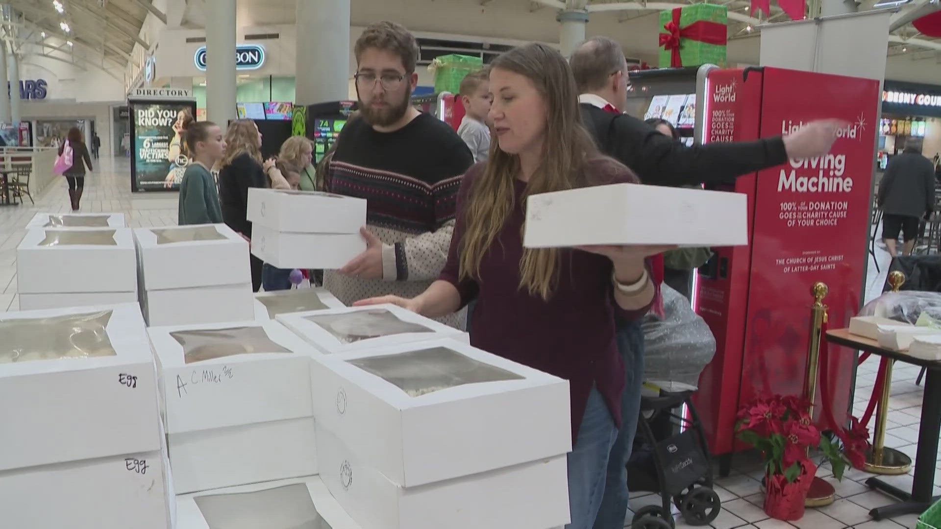 Birdie's Pie Shop surprises Spokane 'Giving Machine' participants