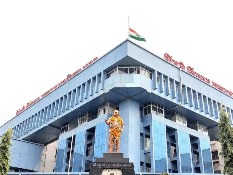 PCMC chief Shravan Hardikar issues show-cause notices to 1,329 polling ...