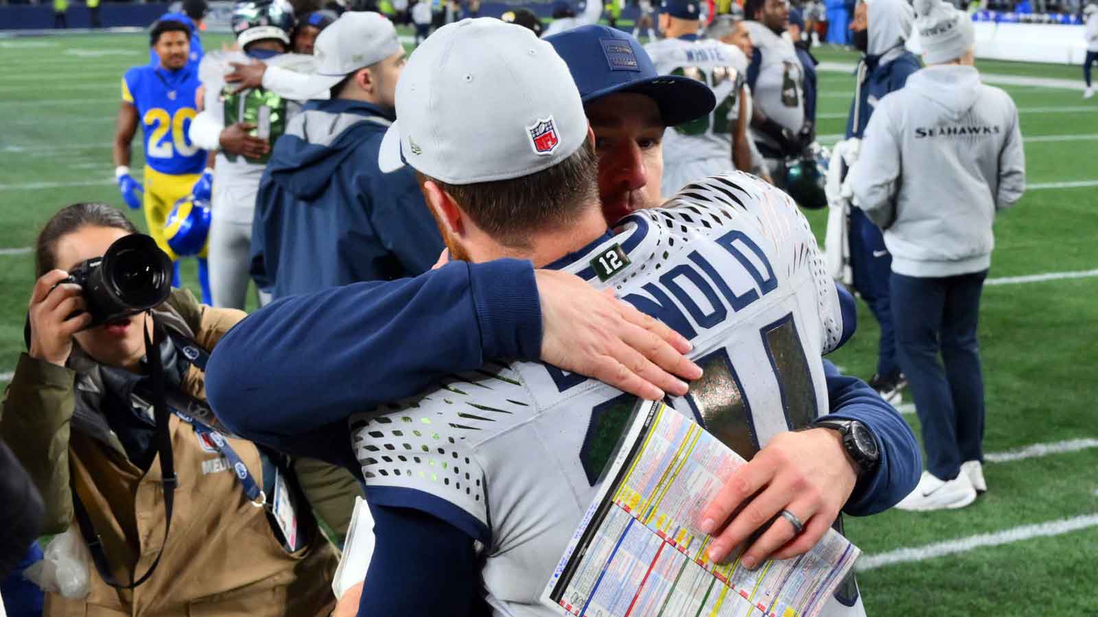 Seahawks OC Klint Kubiak has most football answer to Christmas question