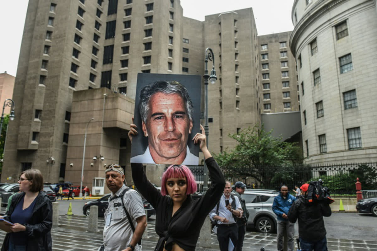 Graphic Jeffrey Epstein death photos continue to fuel murder claims ...