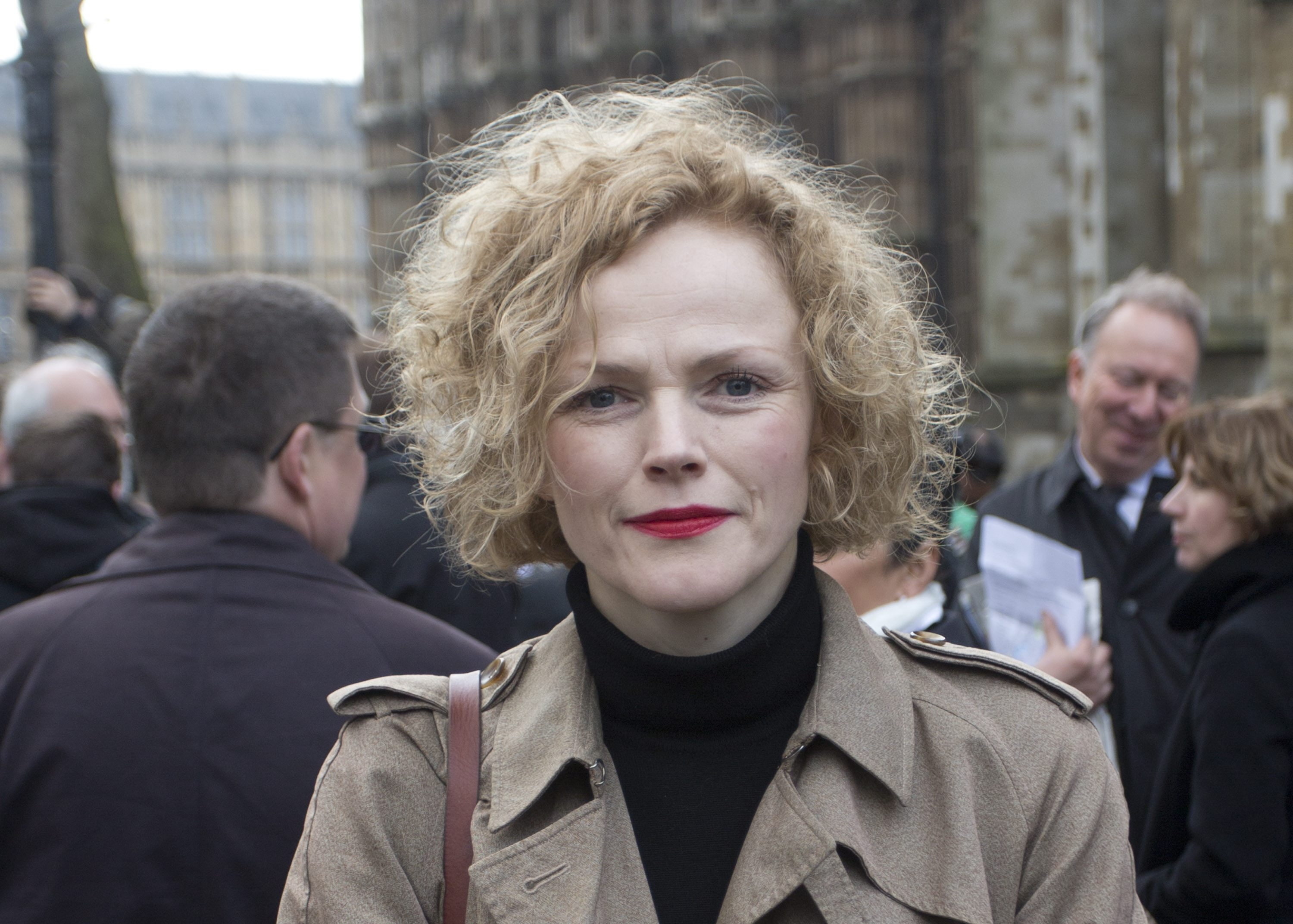 Shameless star Maxine Peake wins neighbour row to convert farmhouse ...