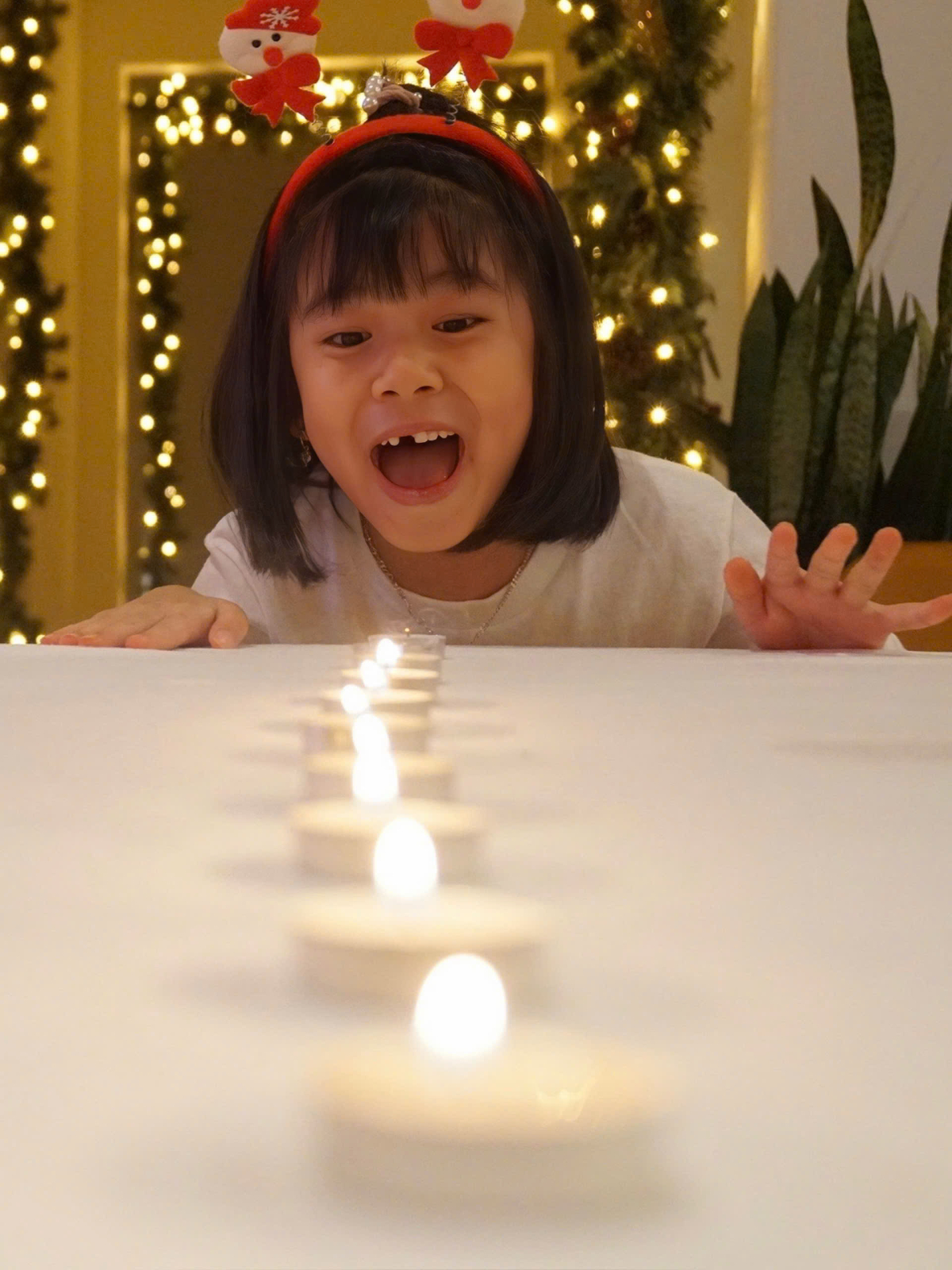 Nhà Jennifer Phạm sang Mỹ đón Noel cùng Bảo Nam