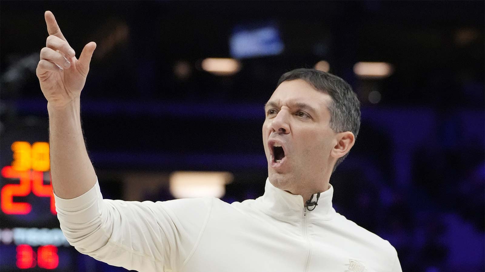 Mark Daigneault states obvious after Spurs beat Thunder again with ...