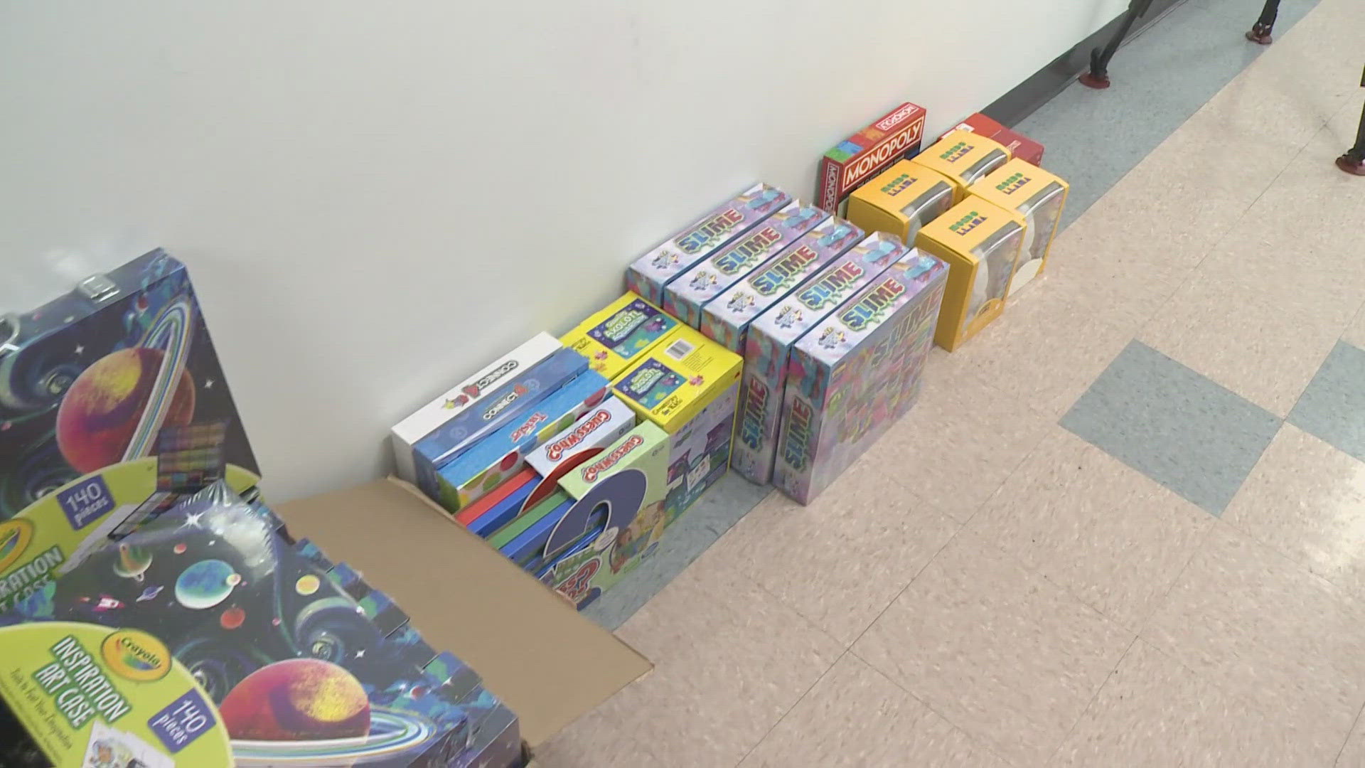 Agents for advocacy gift distribution