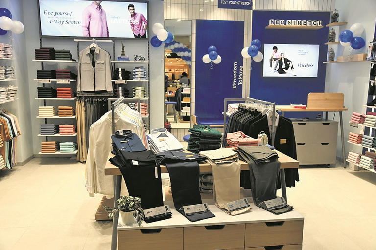 Neo Stretch redefines comfortable menswear fashion