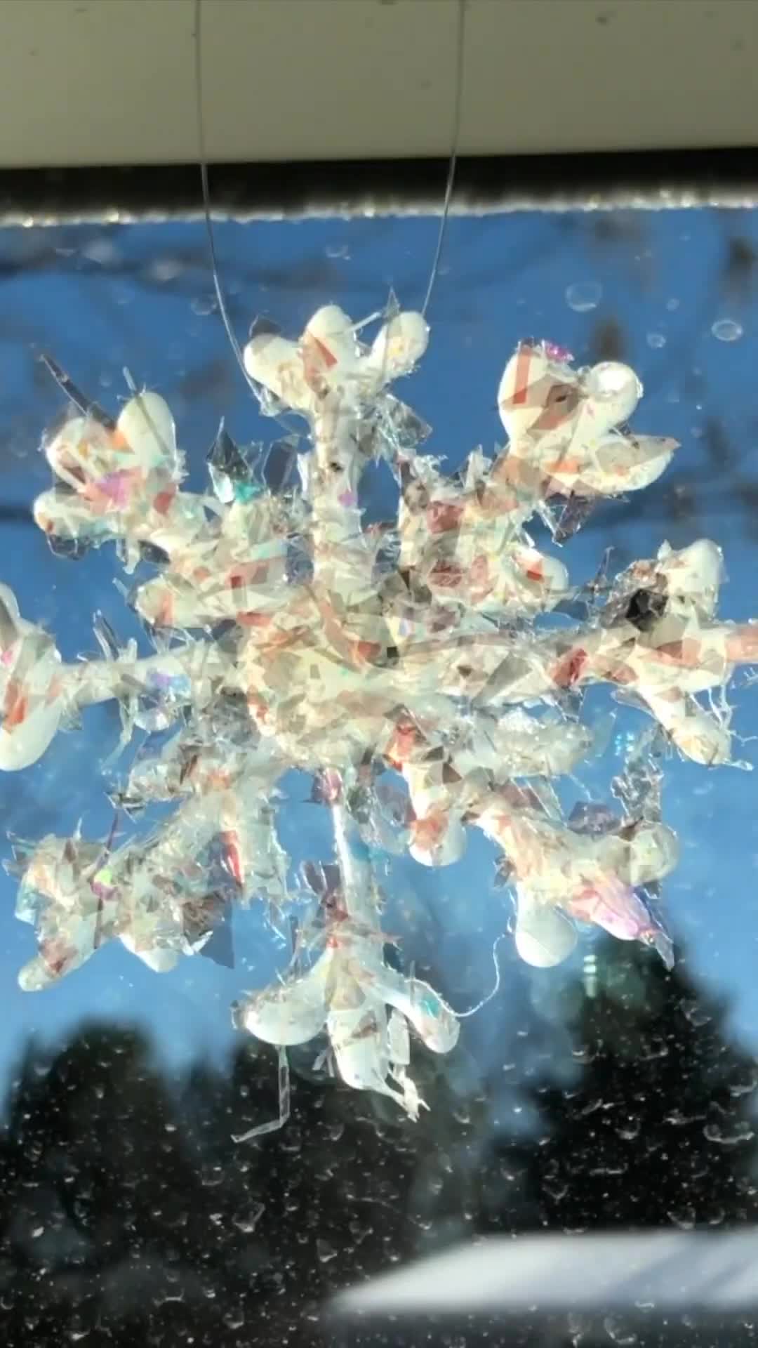 Put cooking spray & hot glue on wax paper ️😱