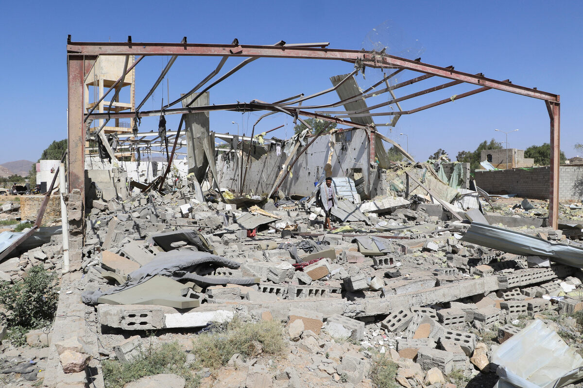 US kills over 60 people in horrific attack on Yemeni detention center ...