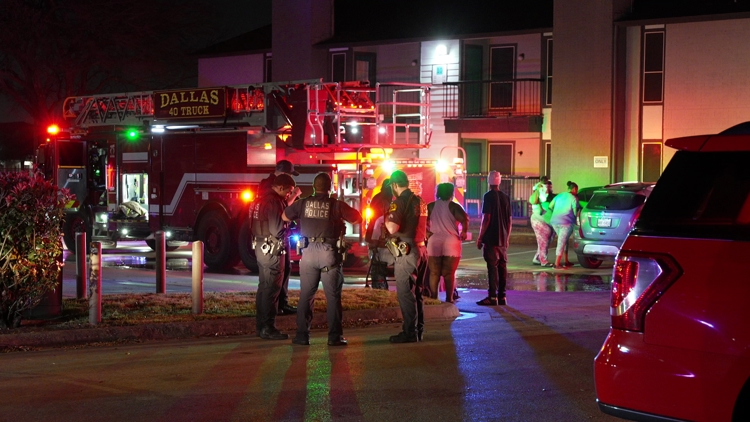 Firefighters respond to Christmas Eve fire at southwest Dallas ...