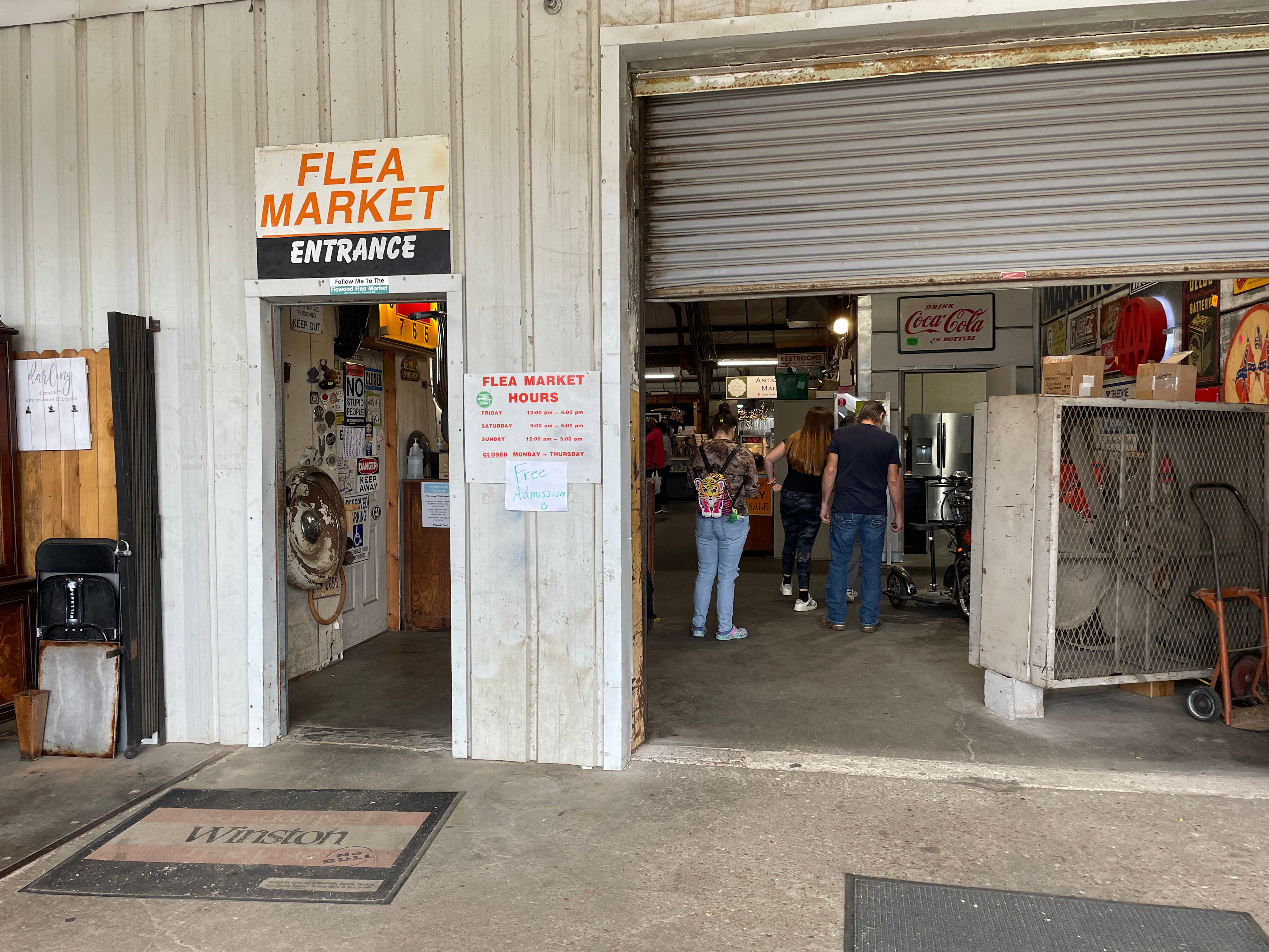 Flowood Flea Market vendors offer unique wares before location closes ...
