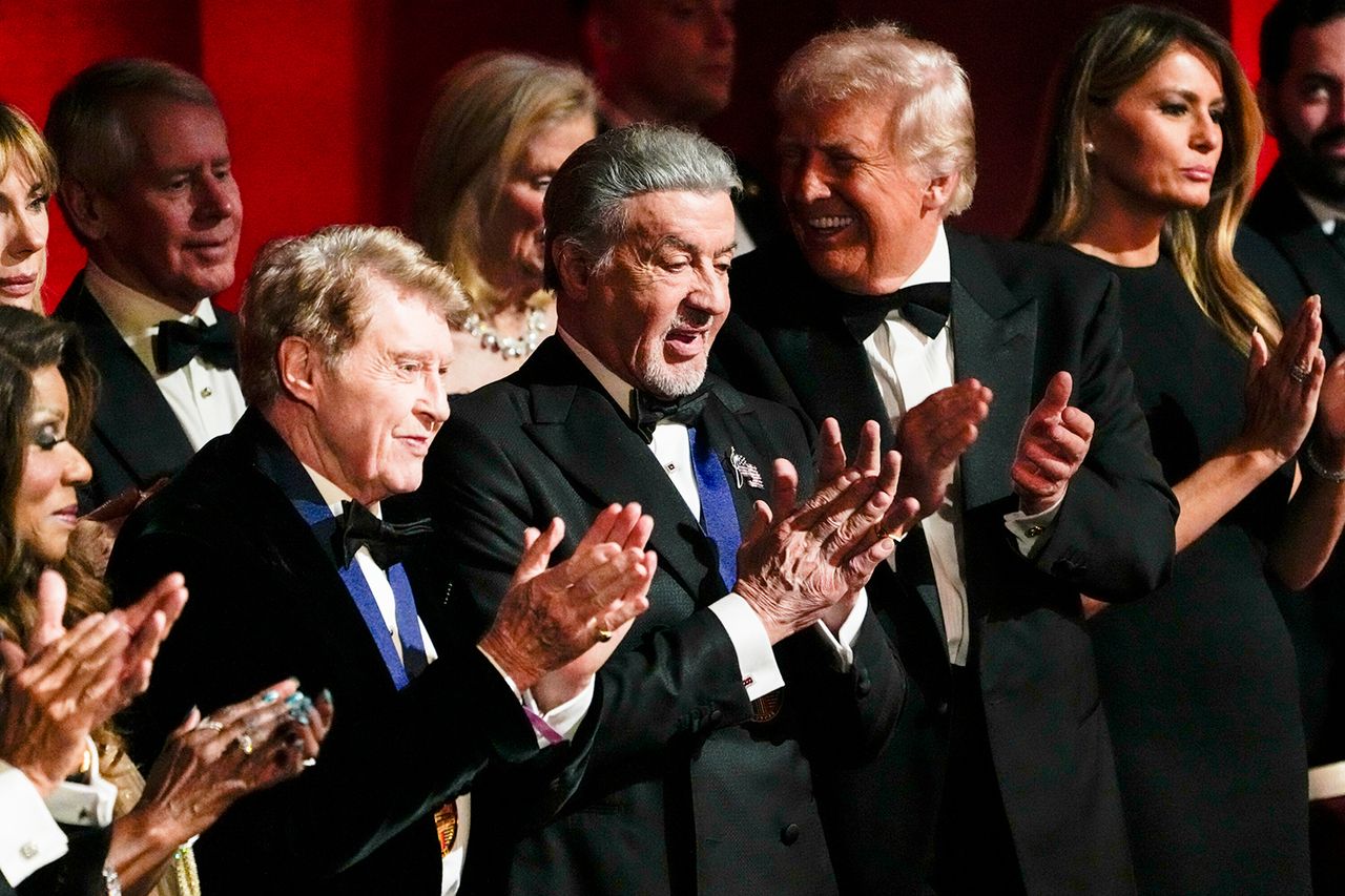 And now, the Trump Kennedy Center Honors: CBS kicks off awards ceremony ...