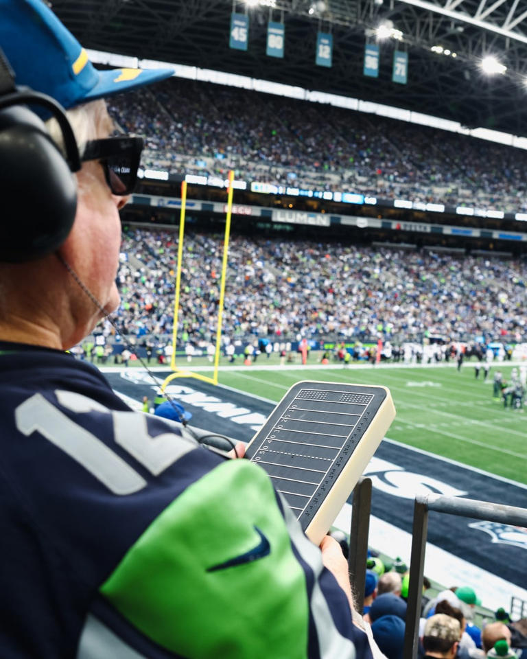 5 Seahawks fans test out tech to improve experience of blind guests at ...