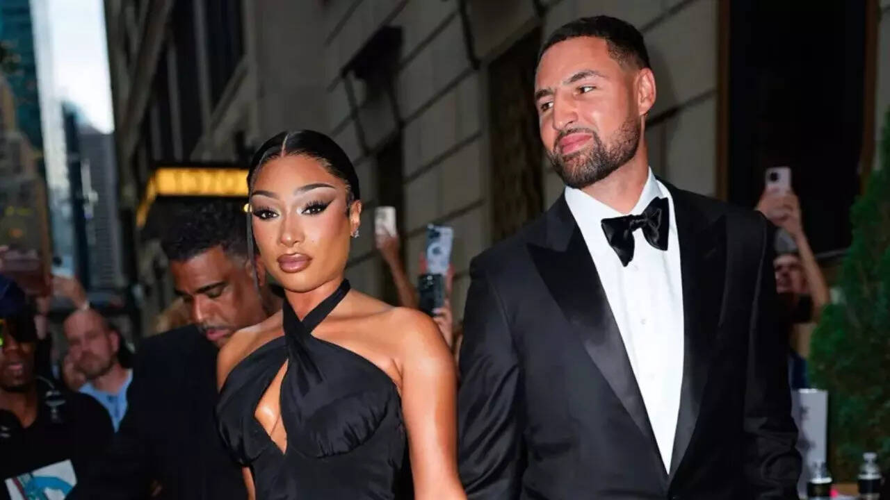 Megan Thee Stallion and Klay Thompson tease a holiday moment on a boat ...