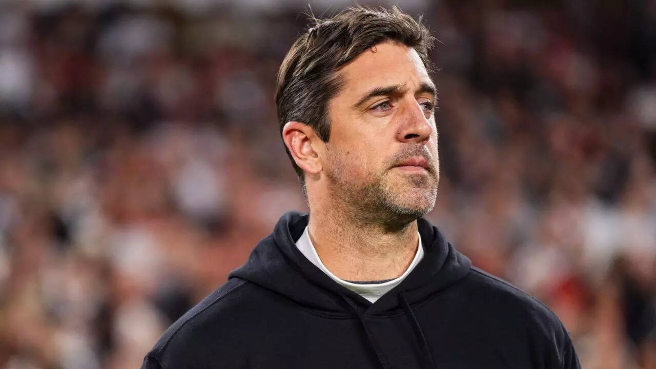 “I’m with somebody who’s private”: Aaron Rodgers breaks his silence on ...