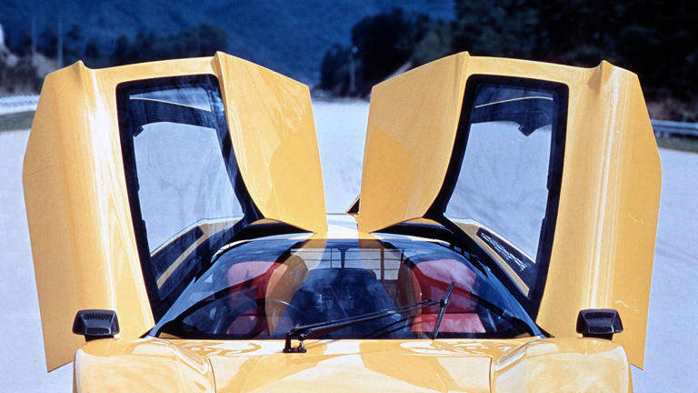 The Mazda RX-500 concept was a shooting brake with weird lights