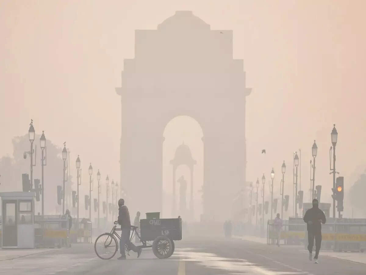 Delhi weather alert for Christmas: Planning to step out today in Delhi ...