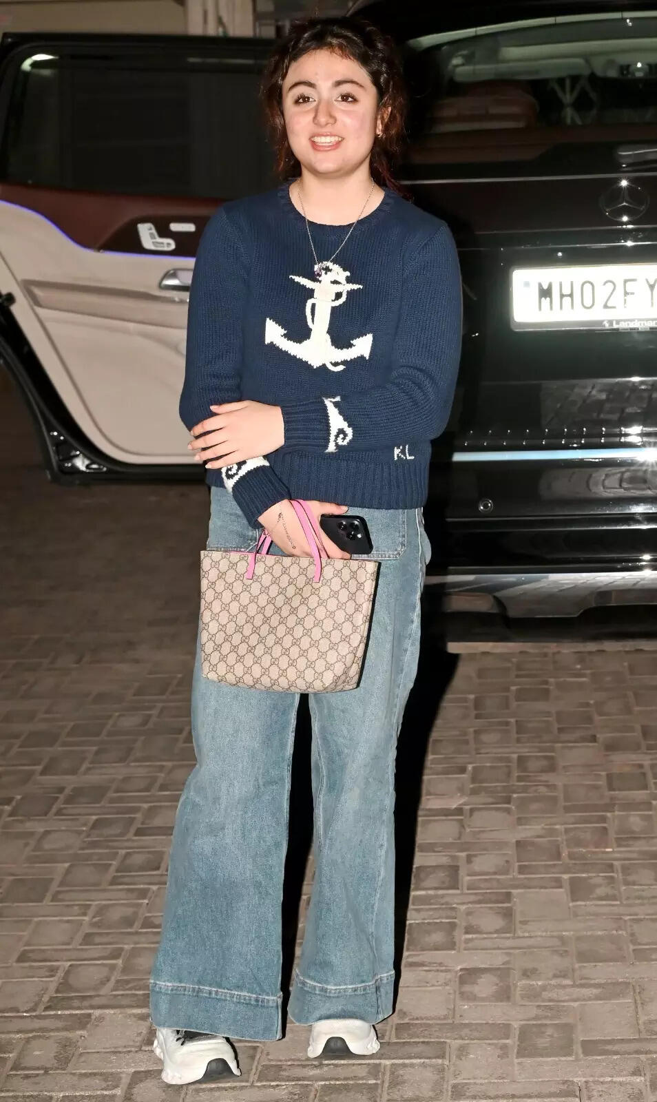 Ranbir Kapoor’s niece Samara Sahni steals the spotlight with her shy ...
