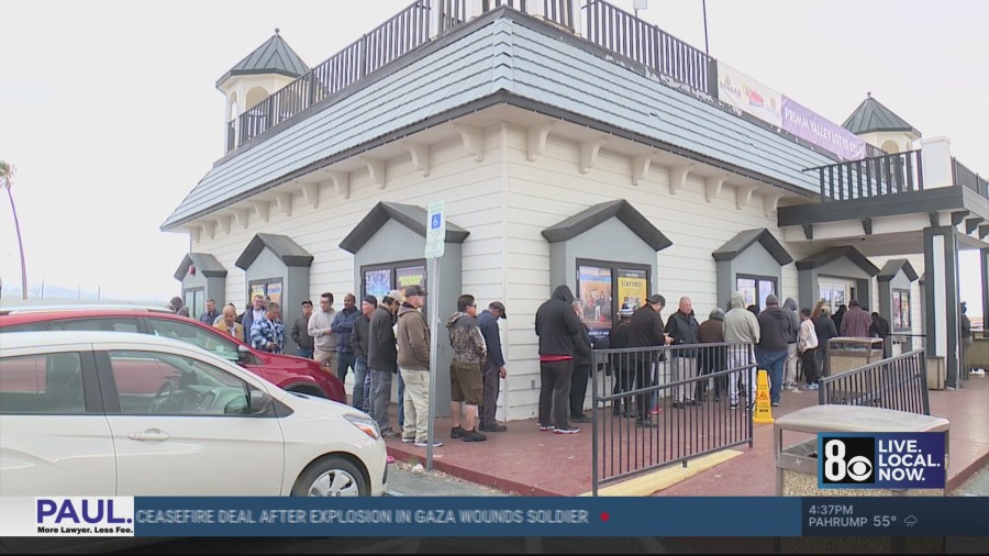 Lotto ticket buyers make Christmas Eve trek to Primm for chance to win ...