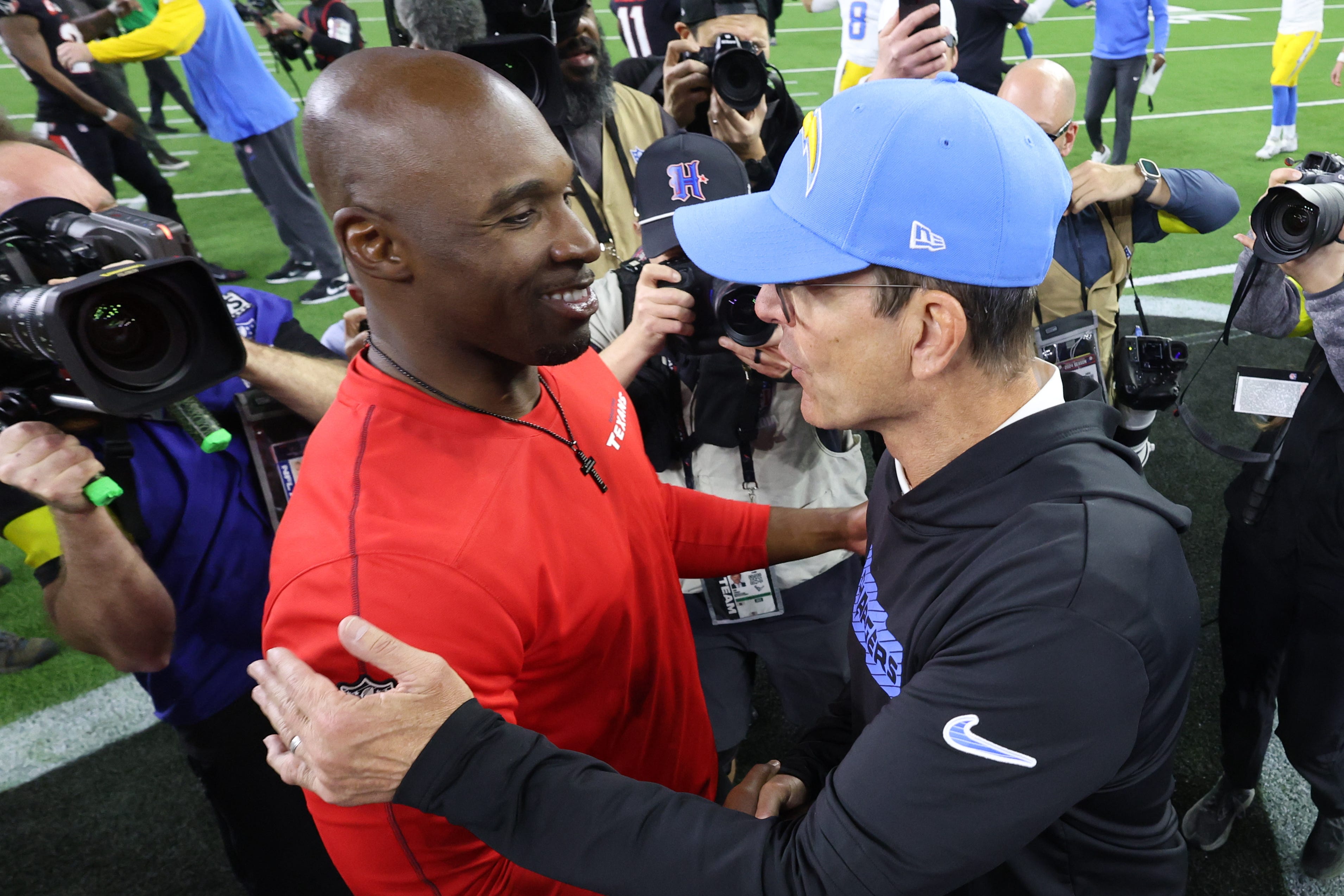 Chargers vs. Texans odds: Spread, moneyline, over/under analysis