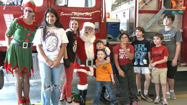 Santa brings holiday cheer to Lacy Lakeview Fire Department