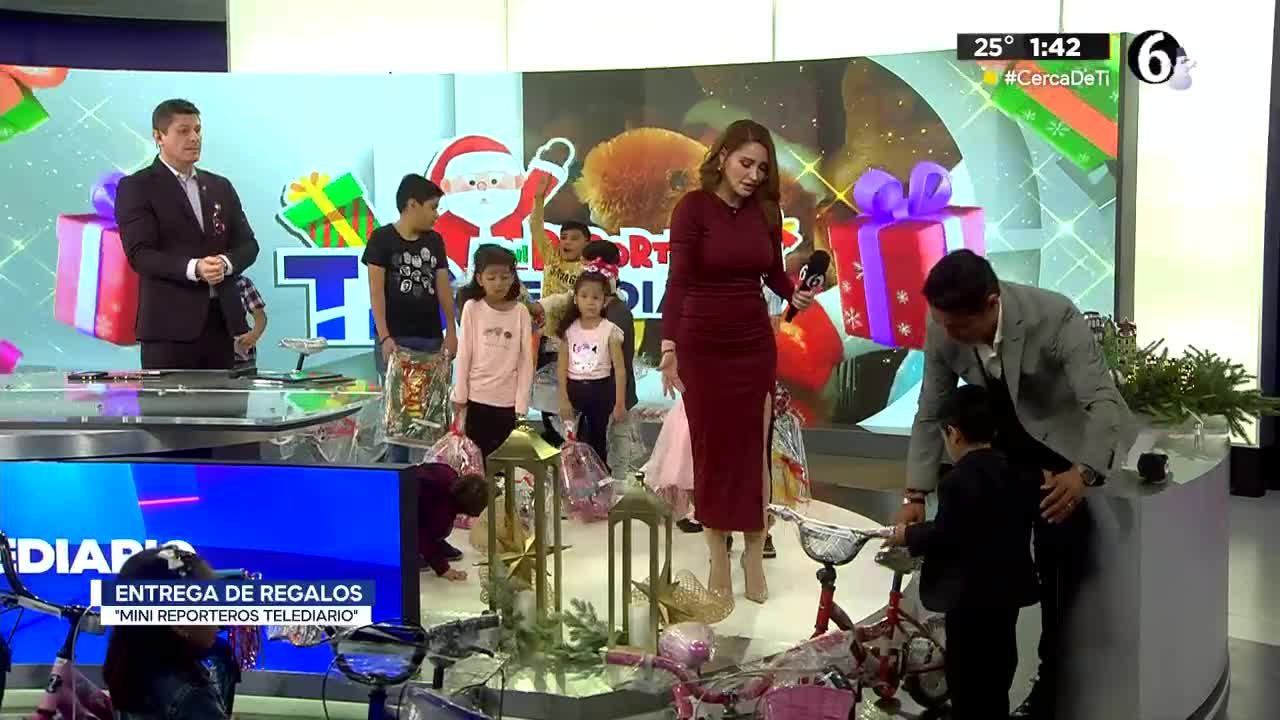 Mini reporteros reciben regalos de Navidad por parte de los conductores ...