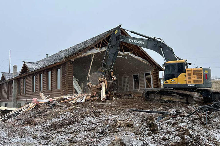 Local wedding venue demolished after 30 years of operation. Here’s what ...