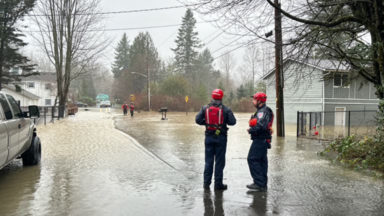 Skykomish River flooding swamps homes, shuts down 203 outside Monroe, WA
