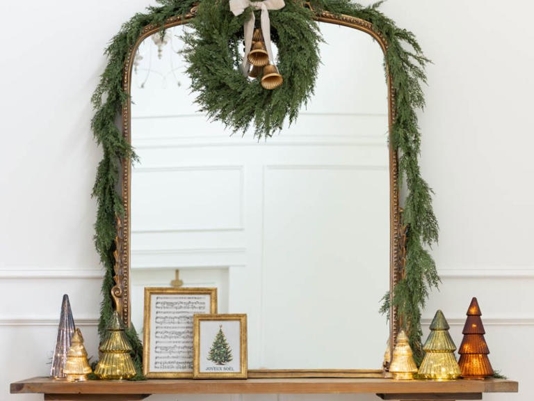 Holiday preparations: Have yourself a modest little Christmas