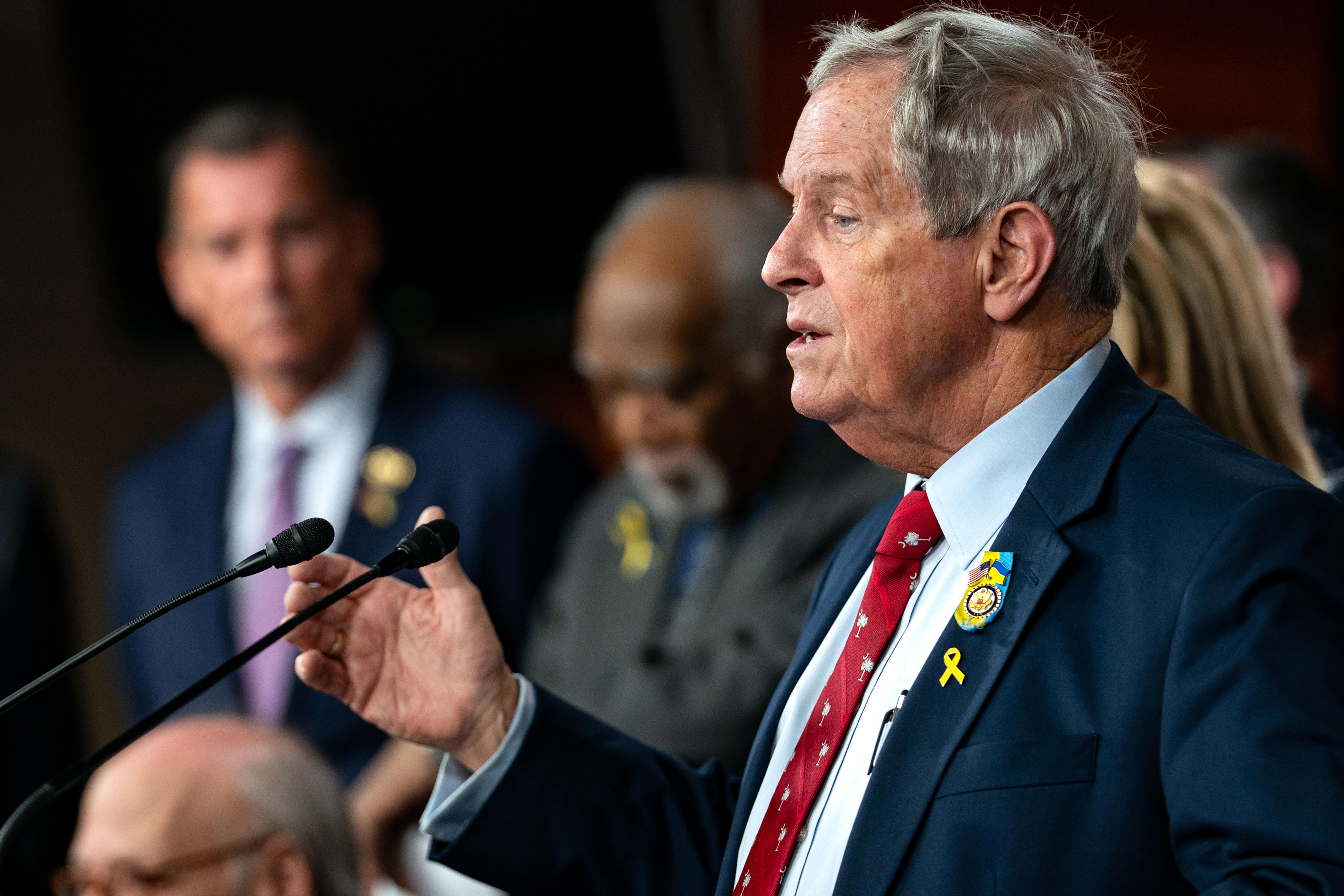 Iraq must free itself from Iran or risk losing US aid, congressman warns