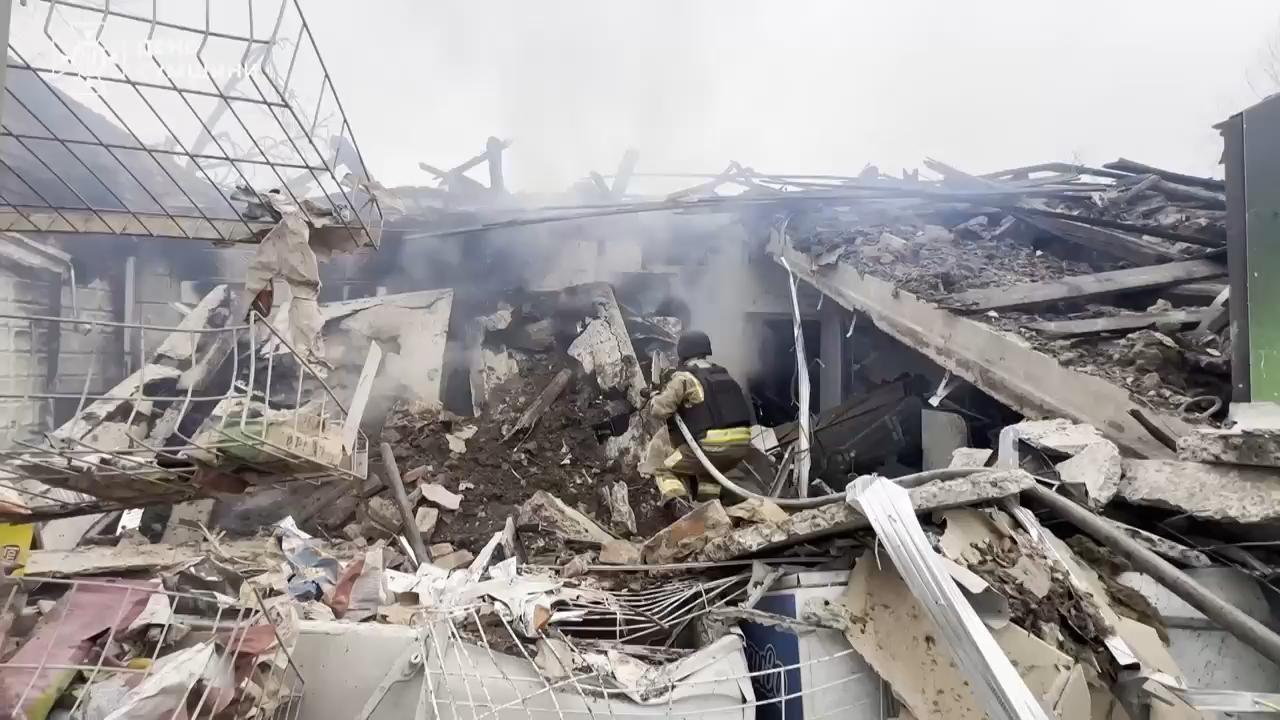 Ukrainian authorities report two dead after Russian aerial attack on Sumy
