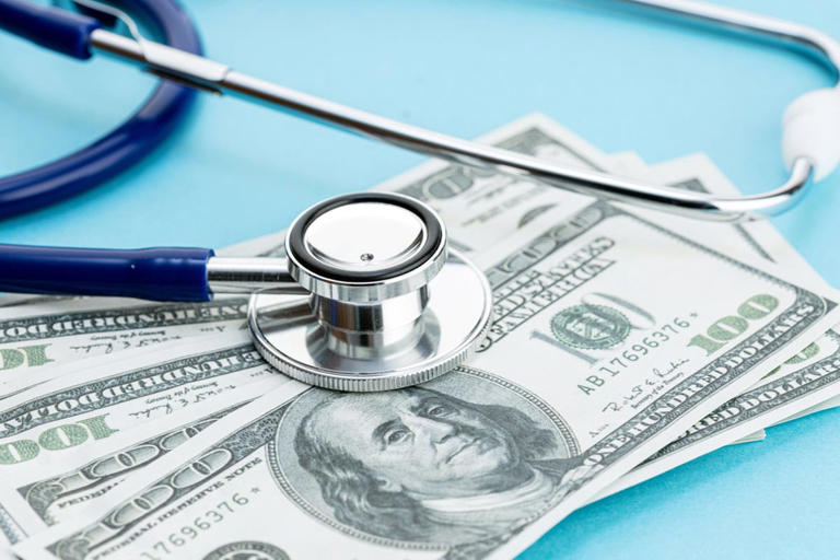 How to limit medical debt by negotiating your bills