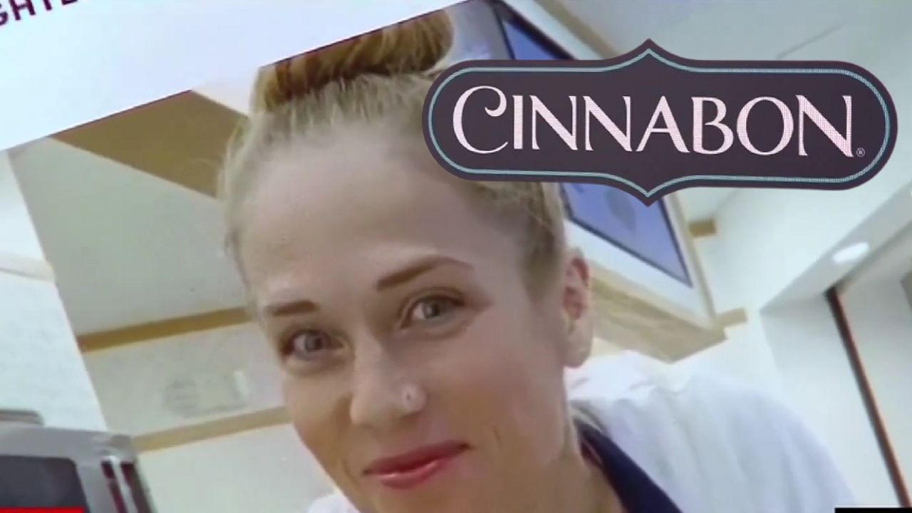 Viral Cinnabon incident sparks dueling fundraisers for Somali couple and fired worker