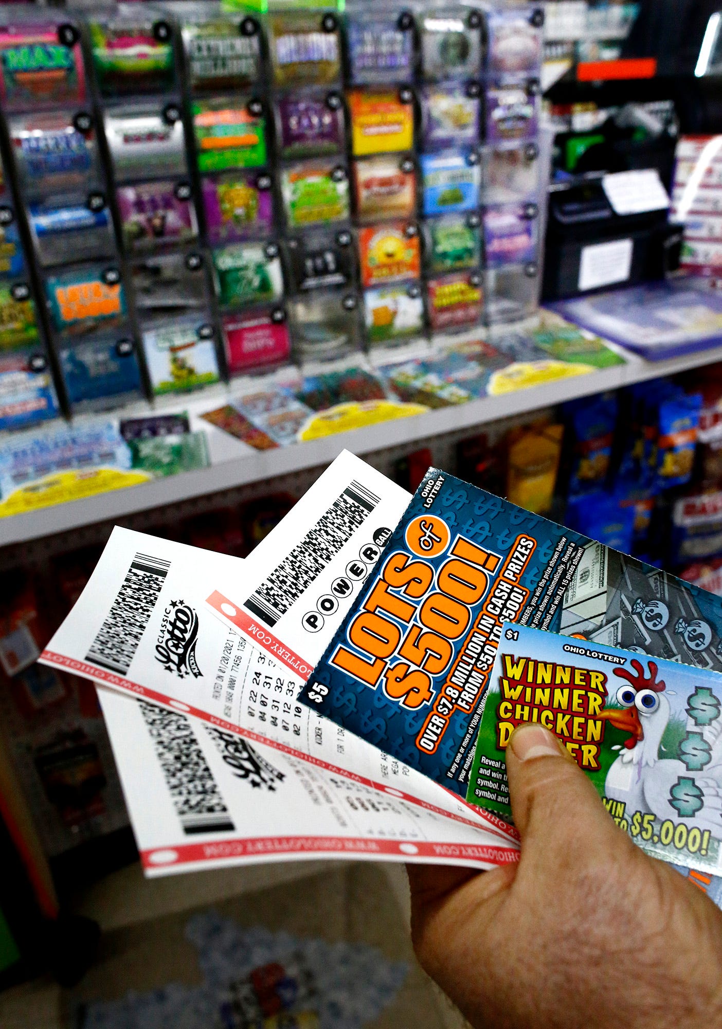 Ohio man wins big playing numbers from trashed Ohio Lottery ticket