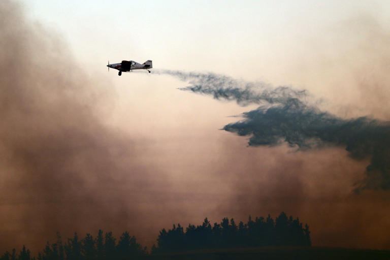 Avioneta que combatía incendio forestal capotó en Lebu